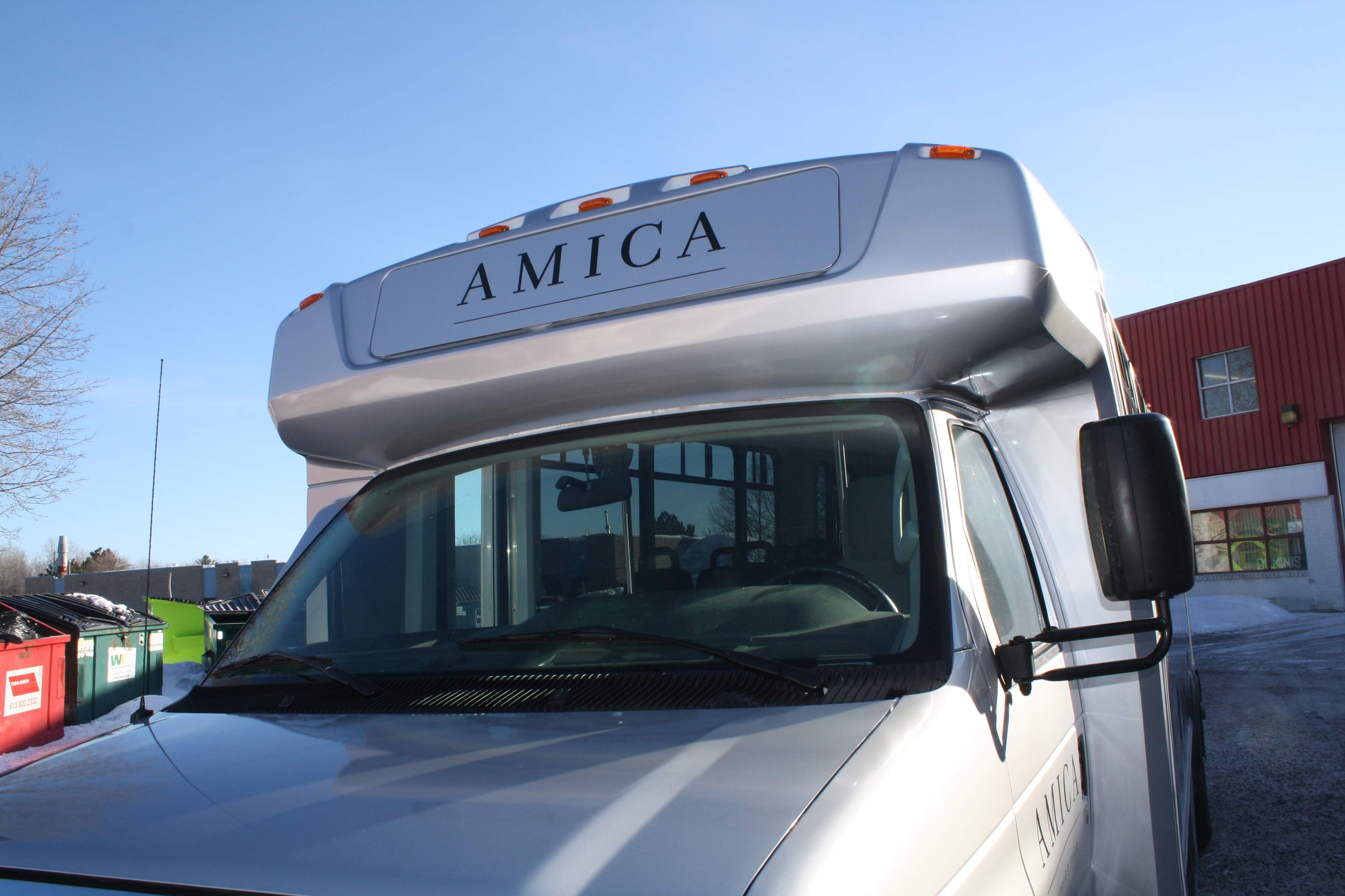 AMICA BUS SILVER WRAP COLOR CHANGE - K6 Media